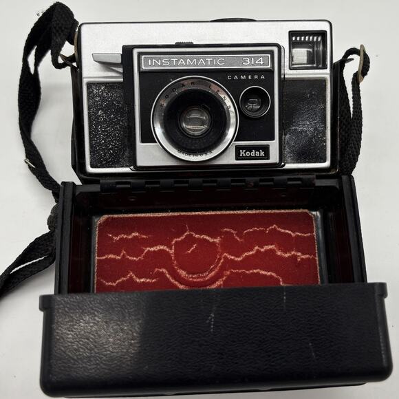 Kodak | Cameras, Photo & Video | Vtg Kodak Instamatic 34 Camera Black ...